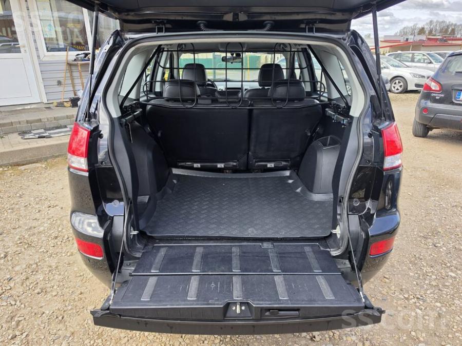 Melns Citroen C-Crosser 2011 Rēzekne, ar dzinēja tilpumu 2.20 L un nobraukumu 0 tūkst. km par 6000 €, foto 25 vietnē AUTOMOTO.COM.LV