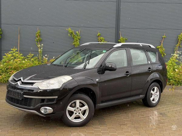 Black Citroen C-Crosser 2011 in Vilnius, with an engine capacity of 2.36 L and mileage of 220 thousand km for 3800 €, photo 1 on AUTOMOTO.COM.LV