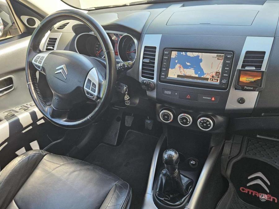 Black Citroen C-Crosser 2010 in Siauliai, with an engine capacity of 2.20 L and mileage of 168 thousand km for 5450 €, photo 18 on AUTOMOTO.COM.LV