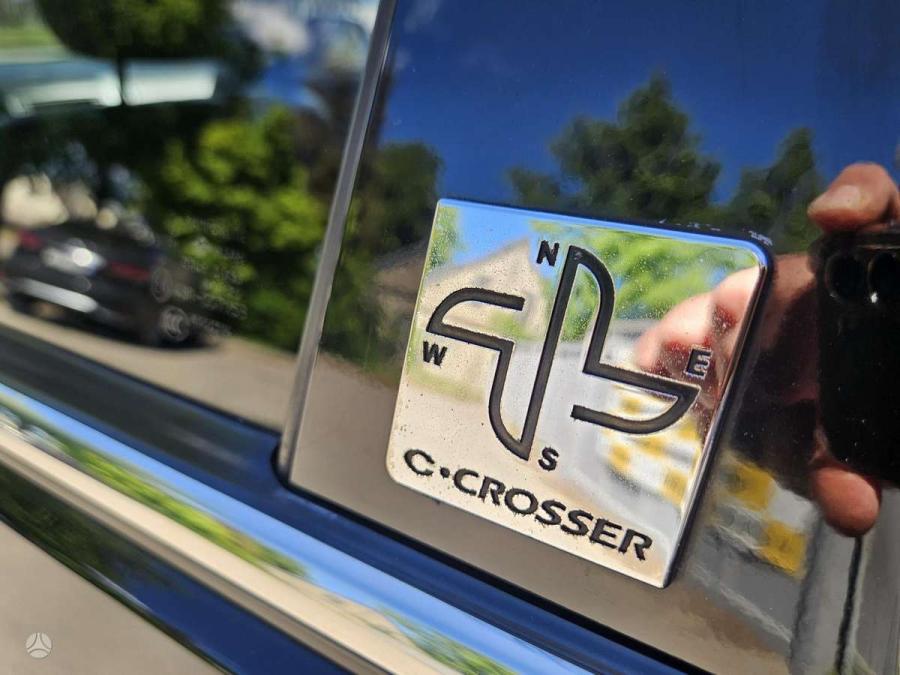 Black Citroen C-Crosser 2010 in Siauliai, with an engine capacity of 2.20 L and mileage of 168 thousand km for 5450 €, photo 27 on AUTOMOTO.COM.LV