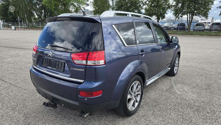 Zils Citroen C-Crosser 2007 Marijampole, ar dzinēja tilpumu 2.18 L un nobraukumu 273 tūkst. km par 2950 €, foto 5 vietnē AUTOMOTO.COM.LV