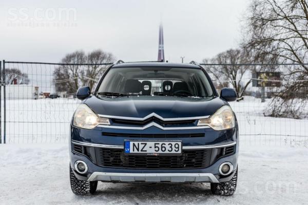 Zils Citroen C-Crosser 2008 Rīga, ar dzinēja tilpumu 2.20 L un nobraukumu 310 tūkst. km par 4990 €, foto 3 vietnē AUTOMOTO.COM.LV
