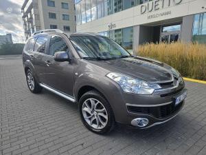 Brown Citroen C-Crosser 2010 in Vilnius, with an engine capacity of 2.18 L and mileage of 299 thousand km for 3850 €, photo 4 on AUTOMOTO.COM.LV
