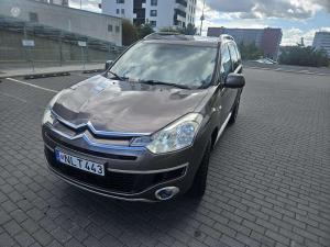 Brown Citroen C-Crosser 2010 in Vilnius, with an engine capacity of 2.18 L and mileage of 299 thousand km for 3850 €, photo 6 on AUTOMOTO.COM.LV