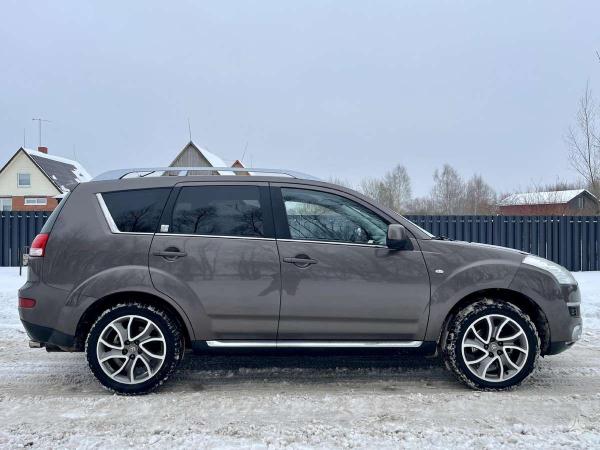 Brūns Citroen C-Crosser 2011 Šilutė, ar dzinēja tilpumu 2.18 L un nobraukumu 279 tūkst. km par 4999 €, foto 8 vietnē AUTOMOTO.COM.LV