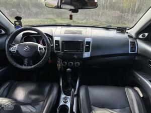 Citroen C-Crosser 2007 in Vilnius, with an engine capacity of 2.20 L and mileage of 240 thousand km for 3700 €, photo 7 on AUTOMOTO.COM.LV