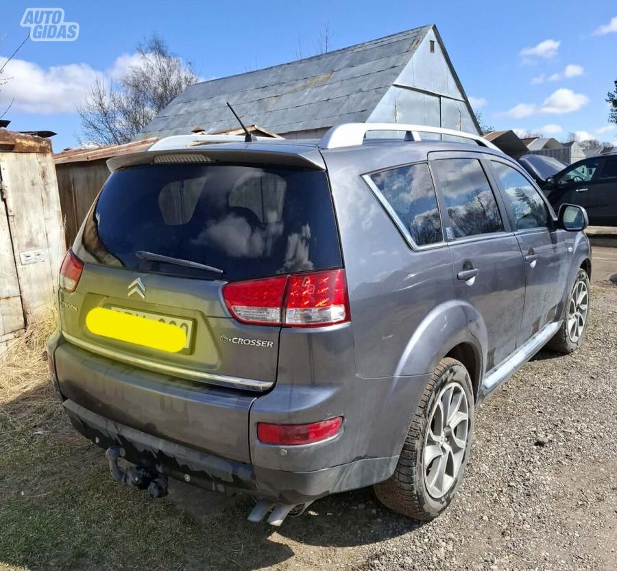 Citroen C-Crosser 2008 in Siauliai, with an engine capacity of 2.20 L and mileage of 287 thousand km for 4500 €, photo 5 on AUTOMOTO.COM.LV