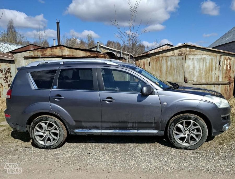 Citroen C-Crosser 2008 in Siauliai, with an engine capacity of 2.20 L and mileage of 287 thousand km for 4500 €, photo 13 on AUTOMOTO.COM.LV