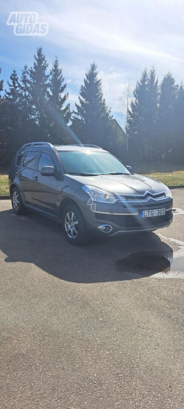 Citroen C-Crosser 2008 in Vilnius, with an engine capacity of 2.40 L and mileage of 218 thousand km for 3700 €, photo 3 on AUTOMOTO.COM.LV