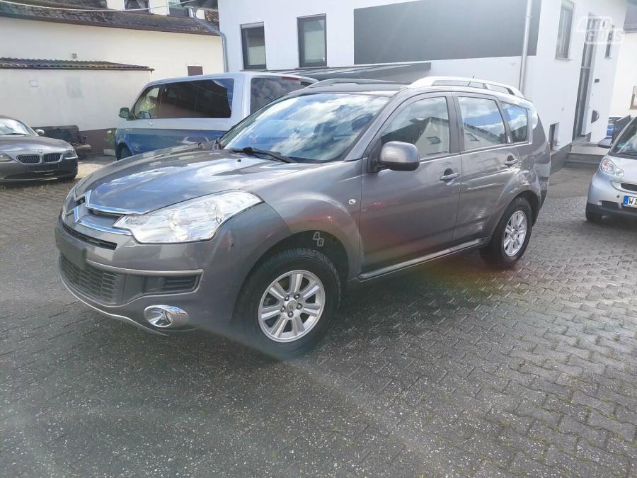 Citroen C-Crosser 2008 in Vilkaviskis, with an engine capacity of 2.20 L and mileage of 208 thousand km for 3600 €, photo 1 on AUTOMOTO.COM.LV