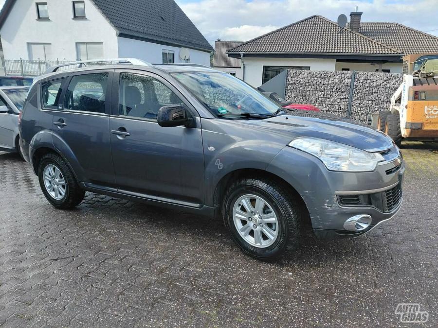 Citroen C-Crosser 2008 in Vilkaviskis, with an engine capacity of 2.20 L and mileage of 208 thousand km for 3600 €, photo 3 on AUTOMOTO.COM.LV