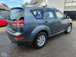 Citroen C-Crosser 2008 in Vilkaviskis, with an engine capacity of 2.20 L and mileage of 208 thousand km for 3600 €, photo 4 on AUTOMOTO.COM.LV