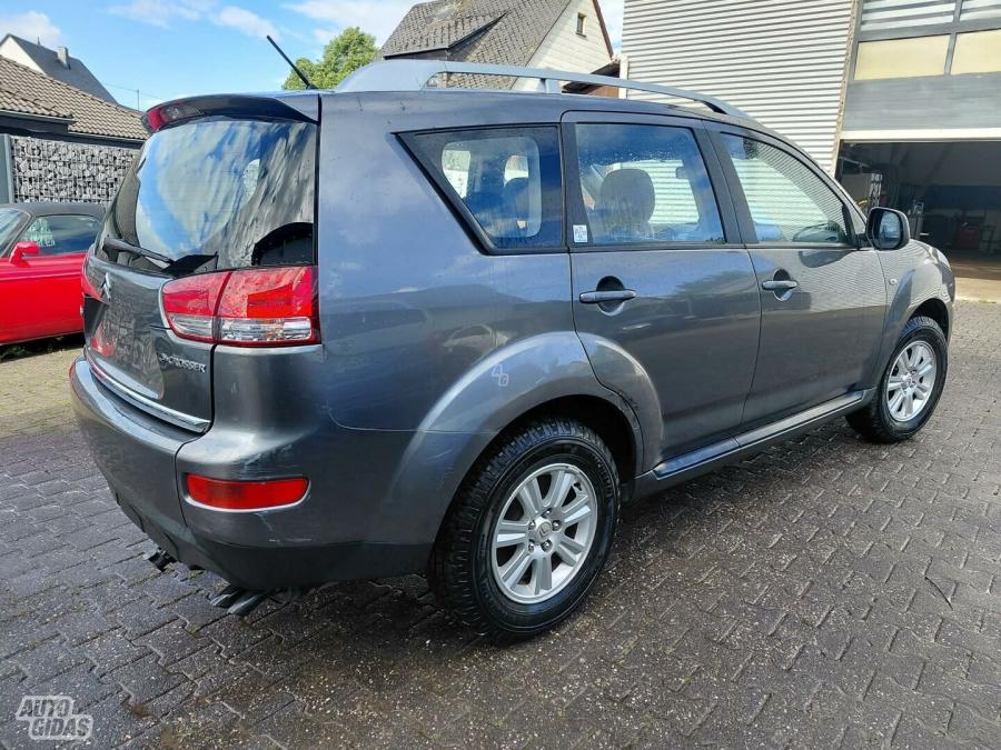 Citroen C-Crosser 2008 in Vilkaviskis, with an engine capacity of 2.20 L and mileage of 208 thousand km for 3600 €, photo 4 on AUTOMOTO.COM.LV