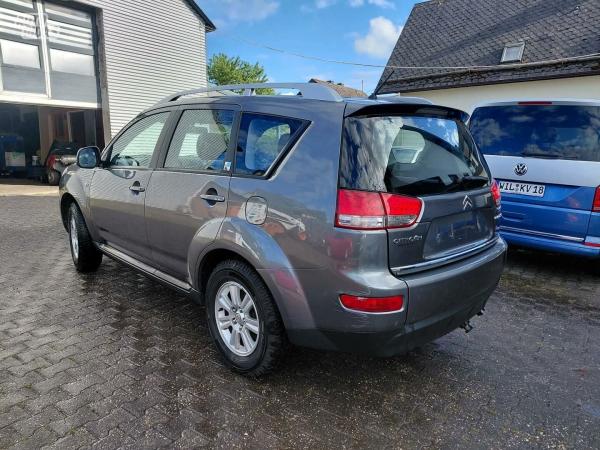 Citroen C-Crosser 2008 in Vilkaviskis, with an engine capacity of 2.20 L and mileage of 208 thousand km for 3600 €, photo 4 on AUTOMOTO.COM.LV