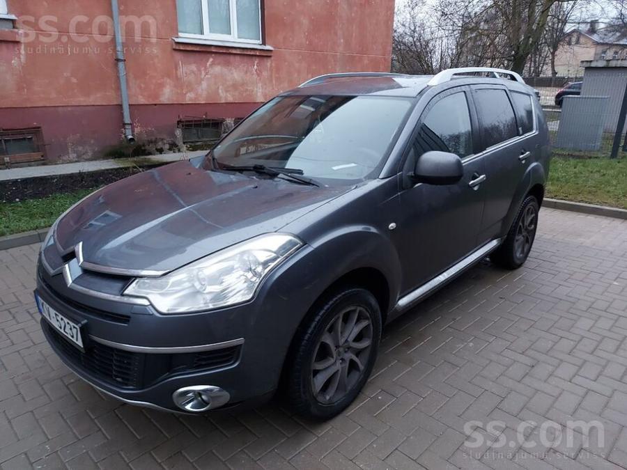 Citroen C-Crosser 2008 in Riga, with an engine capacity of 2.20 L and mileage of 372 thousand km for 4000 €, photo 1 on AUTOMOTO.COM.LV