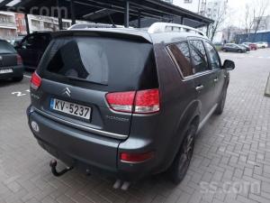Citroen C-Crosser 2008 in Riga, with an engine capacity of 2.20 L and mileage of 372 thousand km for 4000 €, photo 5 on AUTOMOTO.COM.LV