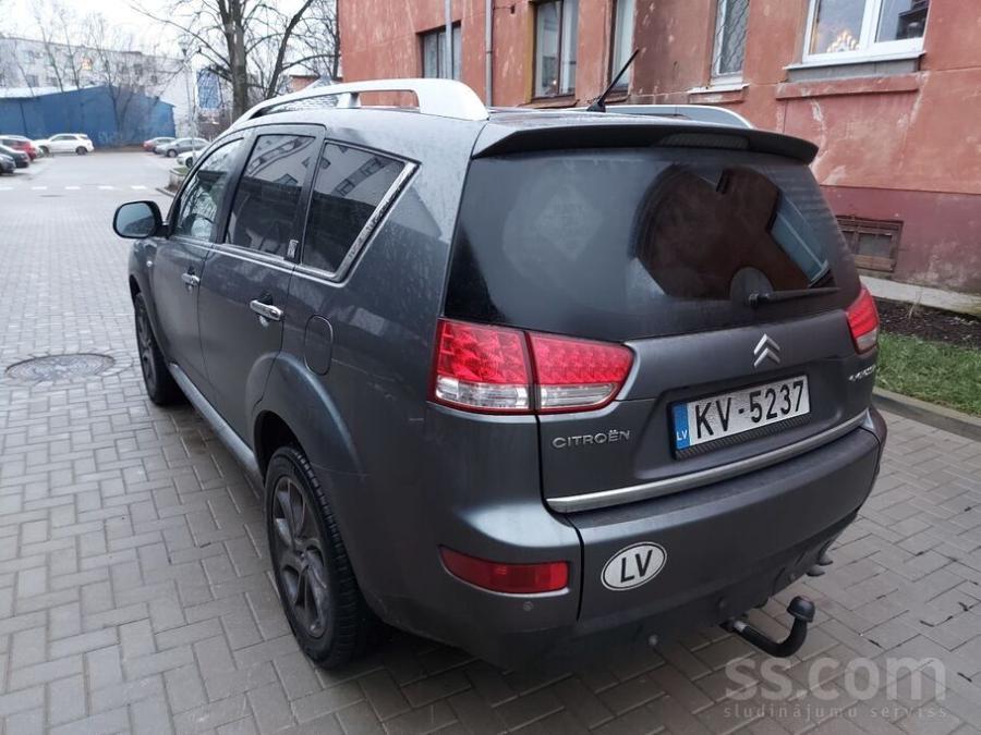 Citroen C-Crosser 2008 in Riga, with an engine capacity of 2.20 L and mileage of 372 thousand km for 4000 €, photo 6 on AUTOMOTO.COM.LV
