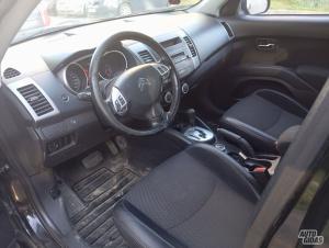 Citroen C-Crosser 2008 Viļņa, ar dzinēja tilpumu 2.40 L un nobraukumu 360 tūkst. km par 1200 €, foto 11 vietnē AUTOMOTO.COM.LV