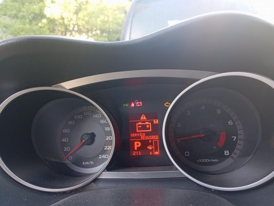 Citroen C-Crosser 2008 Viļņa, ar dzinēja tilpumu 2.40 L un nobraukumu 360 tūkst. km par 1200 €, foto 13 vietnē AUTOMOTO.COM.LV