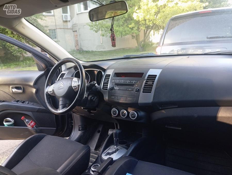 Citroen C-Crosser 2008 Viļņa, ar dzinēja tilpumu 2.40 L un nobraukumu 360 tūkst. km par 1200 €, foto 14 vietnē AUTOMOTO.COM.LV