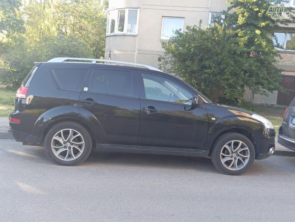Citroen C-Crosser 2008 in Vilnius, with an engine capacity of 2.40 L and mileage of 360 thousand km for 1100 €, photo 5 on AUTOMOTO.COM.LV