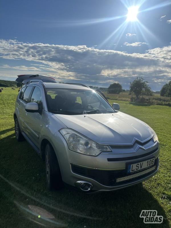 Citroen C-Crosser 2008 in Radviliskis, with an engine capacity of 2.00 L and mileage of 408 thousand km for 3000 €, photo 2 on AUTOMOTO.COM.LV