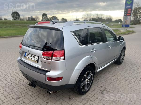 Citroen C-Crosser 2009 in Jekabpils, with an engine capacity of 2.20 L and mileage of 350 thousand km for 4500 €, photo 6 on AUTOMOTO.COM.LV