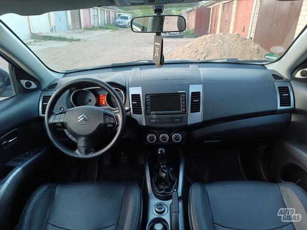 Citroen C-Crosser 2009 in Siauliai, with an engine capacity of 2.20 L and mileage of 280 thousand km for 3750 €, photo 8 on AUTOMOTO.COM.LV