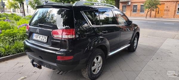 Citroen C-Crosser 2009 in Kaunas, with an engine capacity of 2.20 L and mileage of 230 thousand km for 3850 €, photo 3 on AUTOMOTO.COM.LV