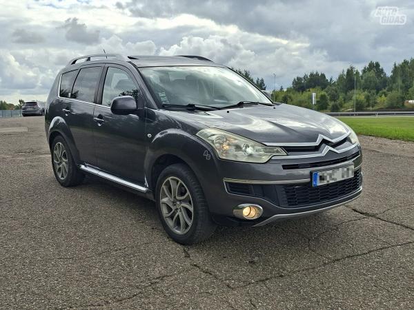 Ситроен С-Кроссер 2009 в Шяуляй на AUTOMOTO.COM.LV Ситроен С-Кроссер 2009 в Шяуляй, объемом двигателя 2.20 л и пробегом 290 тыс. км за 3650 €, фото 1 на AUTOMOTO.COM.LV