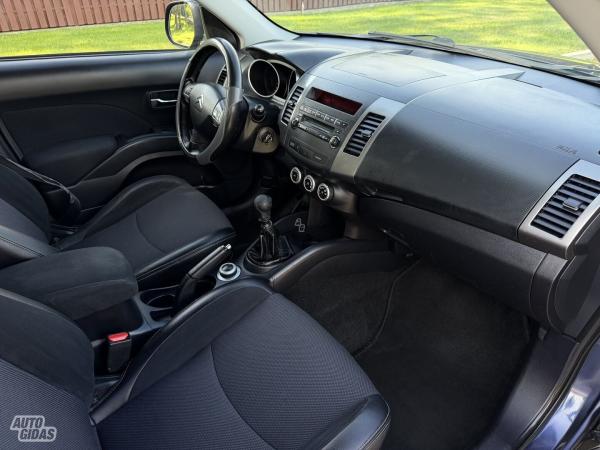 Citroen C-Crosser 2009 Kelmė, ar dzinēja tilpumu 2.20 L un nobraukumu 299 tūkst. km par 3000 €, foto 6 vietnē AUTOMOTO.COM.LV