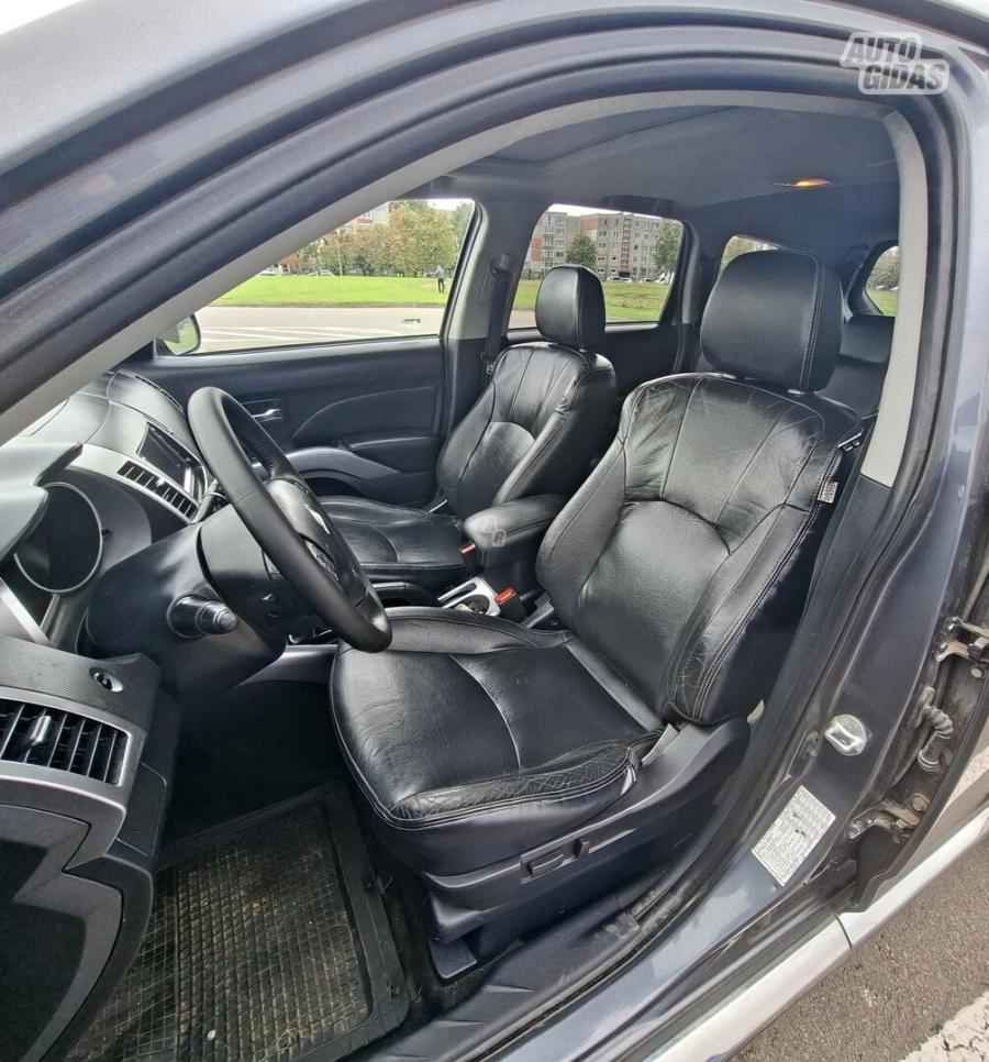 Citroen C-Crosser 2009 Šauļi, ar dzinēja tilpumu 2.20 L un nobraukumu 290 tūkst. km par 3590 €, foto 9 vietnē AUTOMOTO.COM.LV