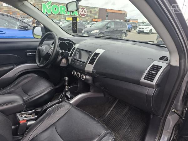 Citroen C-Crosser 2009 in Siauliai, with an engine capacity of 2.20 L and mileage of 290 thousand km for 3500 €, photo 11 on AUTOMOTO.COM.LV
