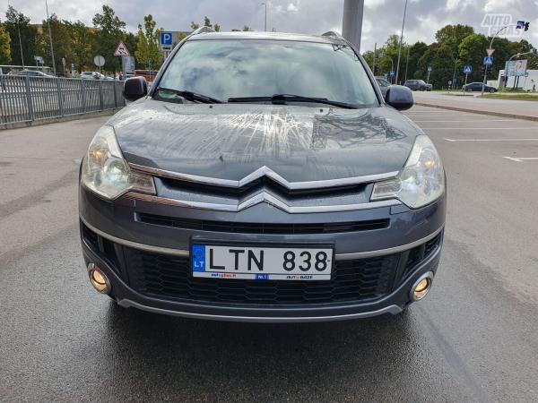 Citroen C-Crosser 2009 in Siauliai, with an engine capacity of 2.20 L and mileage of 198 thousand km for 3700 €, photo 4 on AUTOMOTO.COM.LV