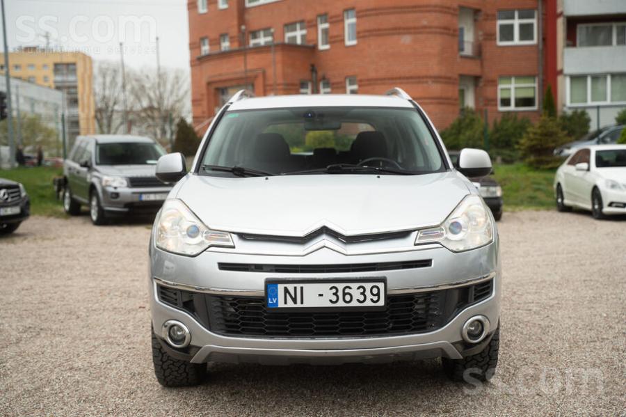 Citroen C-Crosser 2010 in Liepaja, with an engine capacity of 2.20 L and mileage of 252 thousand km for 4200 €, photo 3 on AUTOMOTO.COM.LV