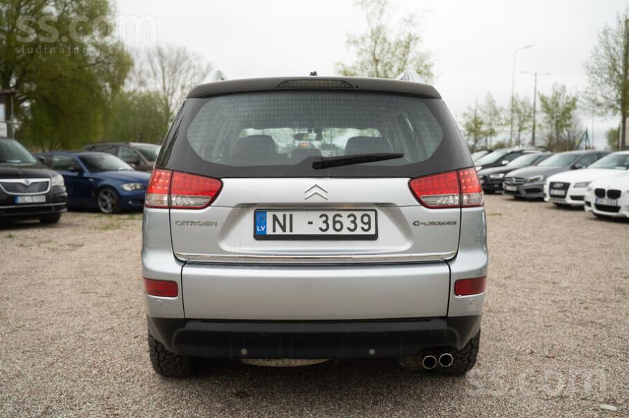 Citroen C-Crosser 2010 in Liepaja, with an engine capacity of 2.20 L and mileage of 252 thousand km for 4200 €, photo 7 on AUTOMOTO.COM.LV