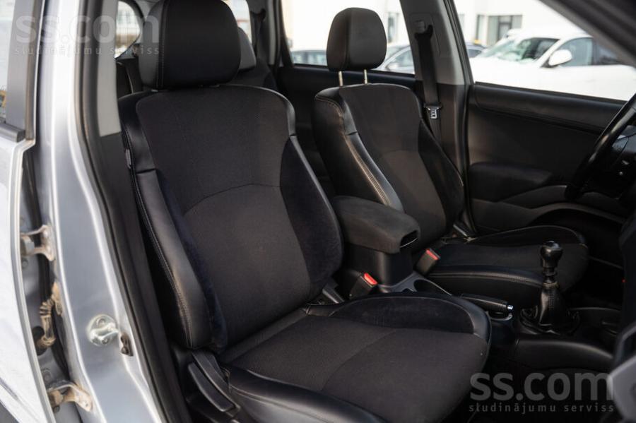 Citroen C-Crosser 2010 in Liepaja, with an engine capacity of 2.20 L and mileage of 252 thousand km for 4200 €, photo 15 on AUTOMOTO.COM.LV