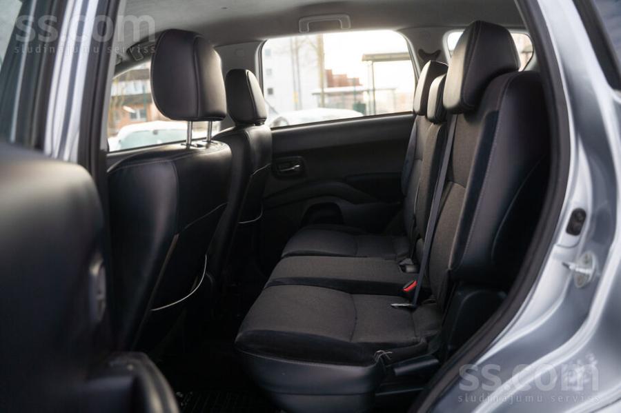 Citroen C-Crosser 2010 in Liepaja, with an engine capacity of 2.20 L and mileage of 252 thousand km for 4200 €, photo 16 on AUTOMOTO.COM.LV