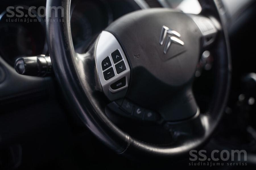 Citroen C-Crosser 2010 in Liepaja, with an engine capacity of 2.20 L and mileage of 252 thousand km for 4200 €, photo 18 on AUTOMOTO.COM.LV