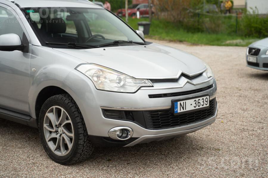 Citroen C-Crosser 2010 in Liepaja, with an engine capacity of 2.20 L and mileage of 252 thousand km for 4200 €, photo 23 on AUTOMOTO.COM.LV