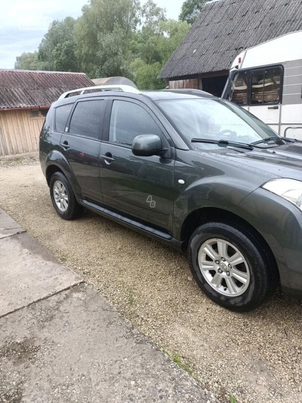 Citroen C-Crosser 2010 in Joniskis, with an engine capacity of 2.20 L and mileage of 267 thousand km for 3000 €, photo 3 on AUTOMOTO.COM.LV