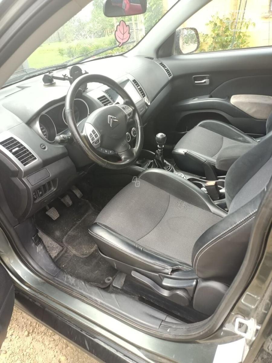 Citroen C-Crosser 2010 Joniškis, ar dzinēja tilpumu 2.20 L un nobraukumu 267 tūkst. km par 3000 €, foto 6 vietnē AUTOMOTO.COM.LV