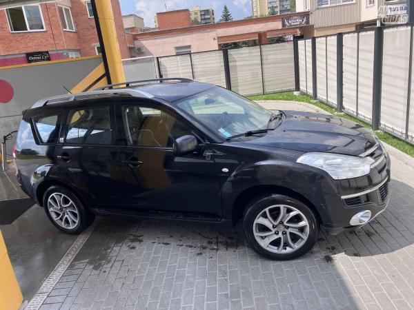 Citroen C-Crosser 2010 in Siauliai, with an engine capacity of 2.20 L and mileage of 236 thousand km for 4499 €, photo 4 on AUTOMOTO.COM.LV