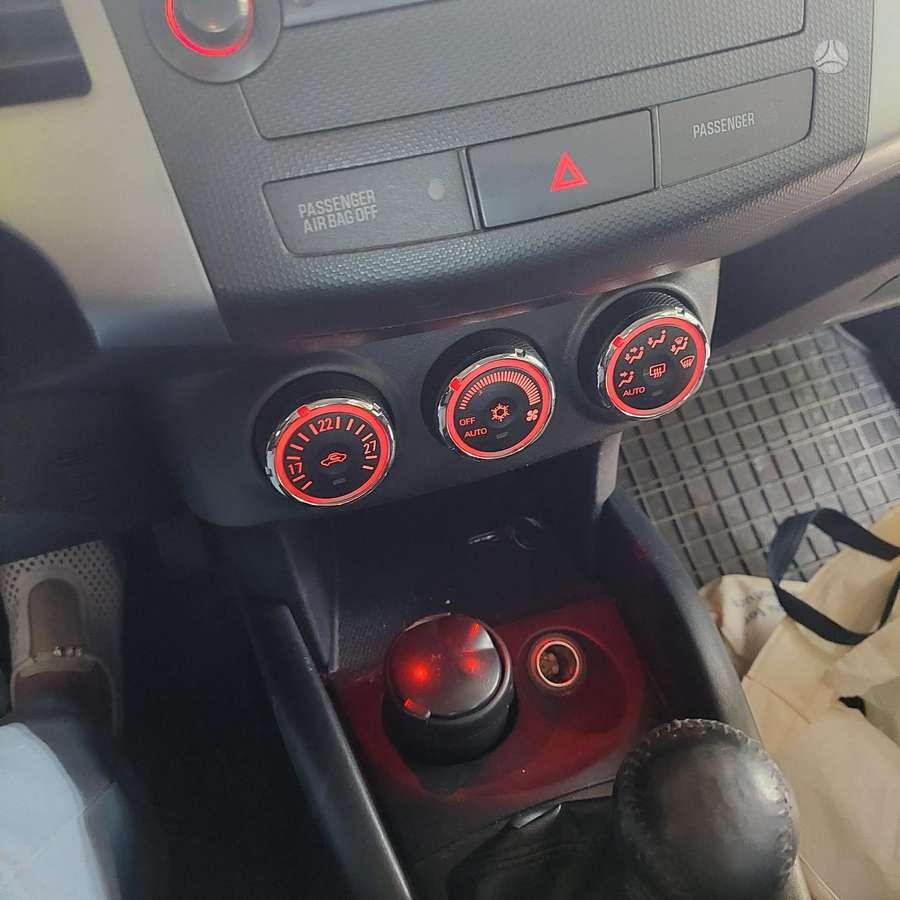 Citroen C-Crosser 2011 Utena, ar dzinēja tilpumu 2.18 L un nobraukumu 301 tūkst. km par 4800 €, foto 9 vietnē AUTOMOTO.COM.LV