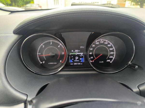 Zaļš Citroen C-Crosser 2011 Viļņa, ar dzinēja tilpumu 2.18 L un nobraukumu 285 tūkst. km par 5000 €, foto 10 vietnē AUTOMOTO.COM.LV