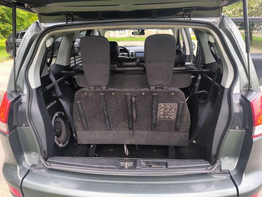 Green Citroen C-Crosser 2011 in Vilnius, with an engine capacity of 2.18 L and mileage of 285 thousand km for 5000 €, photo 21 on AUTOMOTO.COM.LV