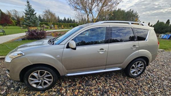Grey Citroen C-Crosser 2007 in Ukmerge, with an engine capacity of 2.20 L and mileage of 189 thousand km for 3999 €, photo 1 on AUTOMOTO.COM.LV