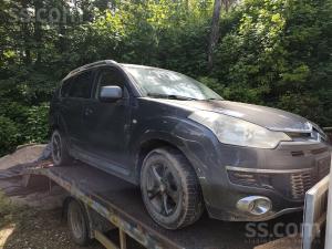 Grey Citroen C-Crosser 2007 in Riga, with an engine capacity of 2.20 L and mileage of 290 thousand km for 1000 €, photo  on AUTOMOTO.COM.LV