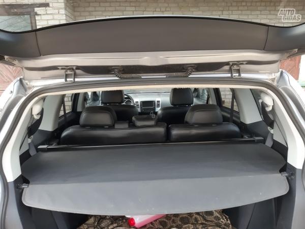 Pelēks Citroen C-Crosser 2007 Kaišiadorys, ar dzinēja tilpumu 2.20 L un nobraukumu 335 tūkst. km par 2700 €, foto 9 vietnē AUTOMOTO.COM.LV