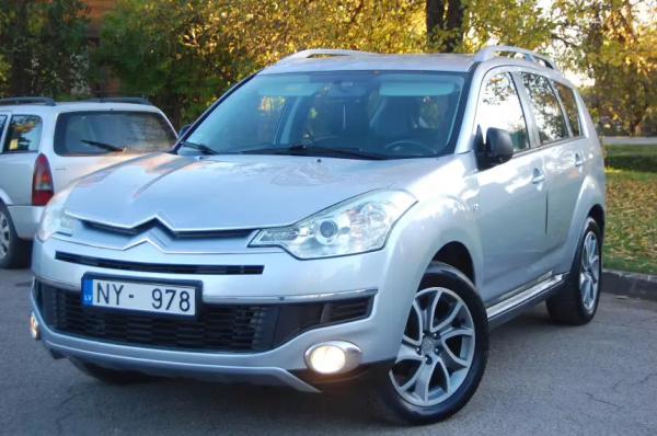 Grey Citroen C-Crosser 2007 in Jekabpils, with an engine capacity of 2.20 L and mileage of 240 thousand km for 5800 €, photo 1 on AUTOMOTO.COM.LV